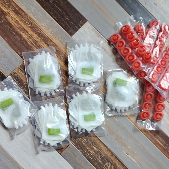 Infantino | Kitchen | Infantino Reusable Food Pouches With Lids Nwt ...